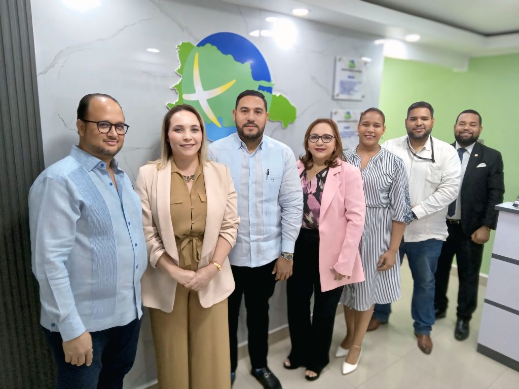 UAPA y ASODAGRIM firman convenio para fortalecer la agrimensura en ...